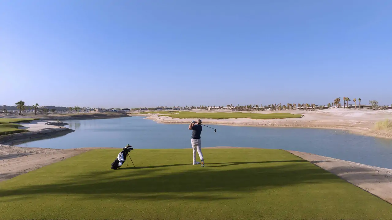Shura Links: Where Golf Meets the Wonders of the Red Sea
